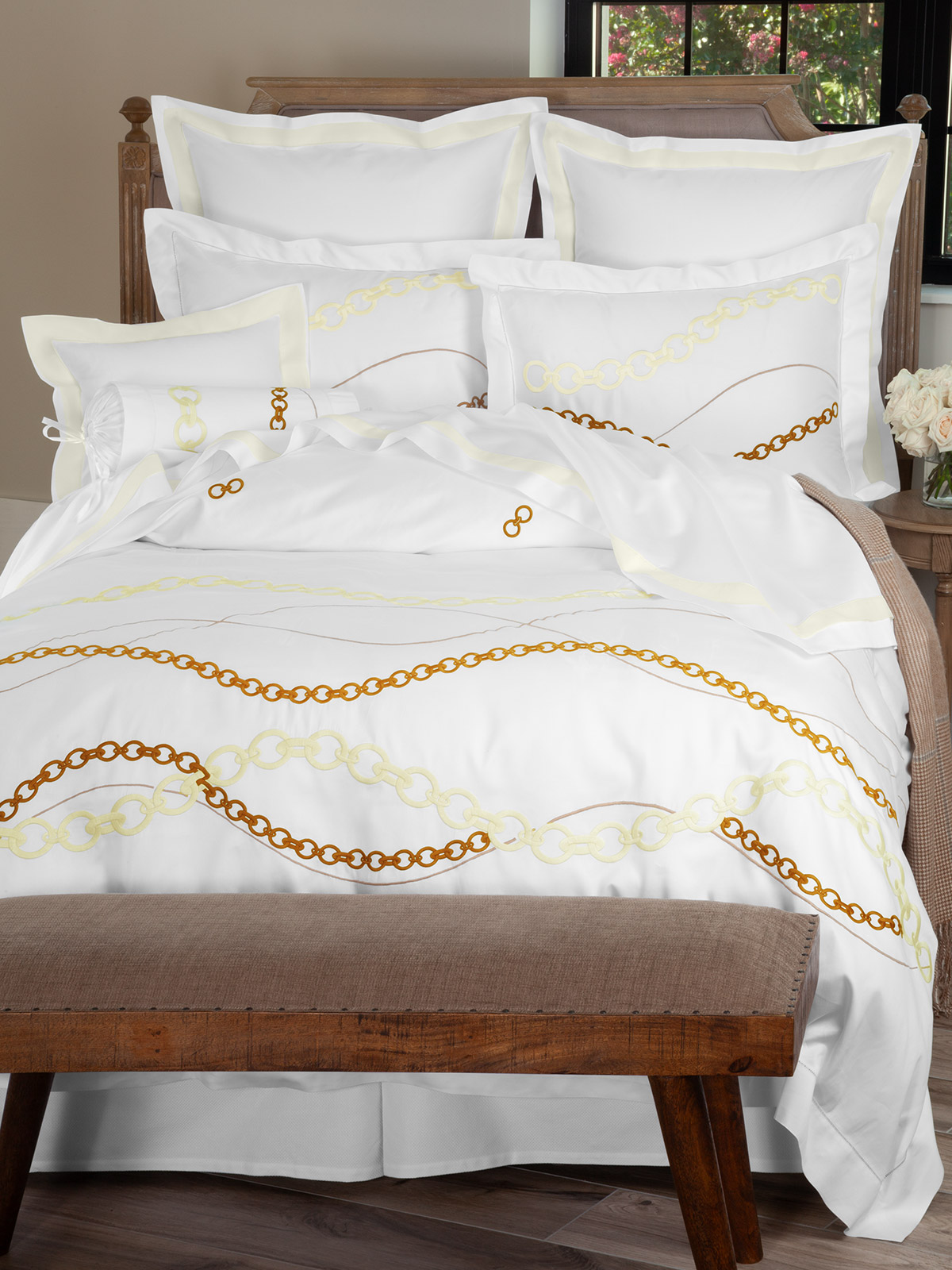 Corbetta - Luxury Bedding - Italian Bed Linens - Schweitzer Linen