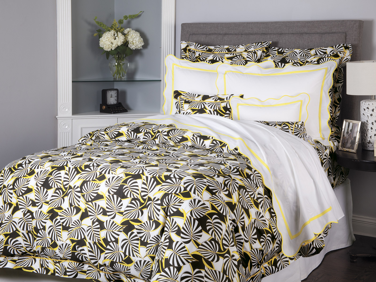 Tropical Paradise - Luxury Bedding - Italian Bed Linens - Schweitzer Linen